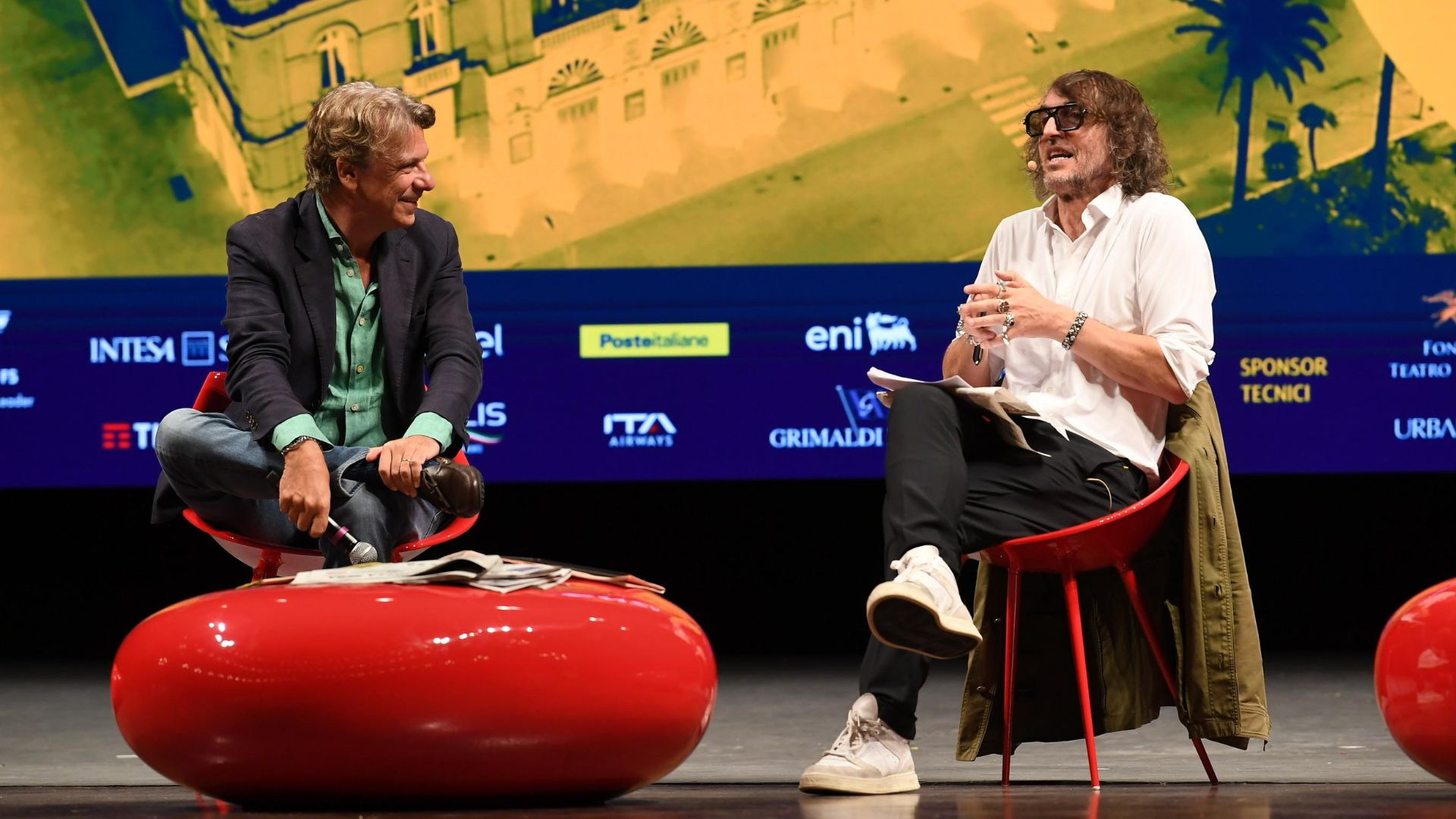 "Giovanni Toti non dimetterti". L'appello della Zanzara nella Zuppa