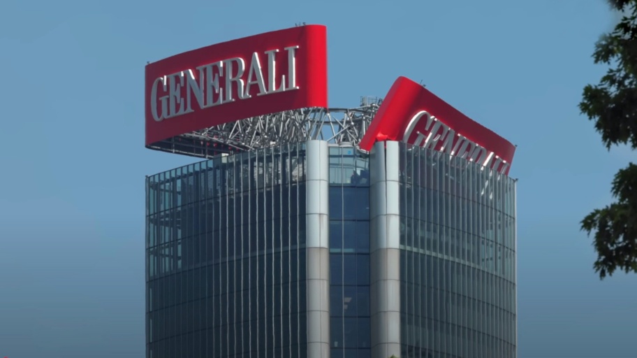 Crolla insegna Generali. Che ridere: per i climatisti è colpa del caldo